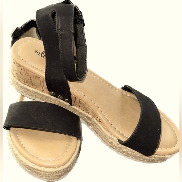 Altar'd State | Shoes | Altard State Black Platform Ankle Sandals ...